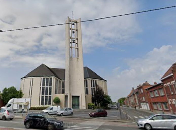 Dak Sint-Jan-Baptistkerk wordt vernieuwd | Menen | hln.be
