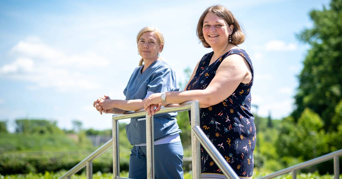 Evy gaat van quasi verlamd tot 10km stappen: “Ben er blijven in geloven ...