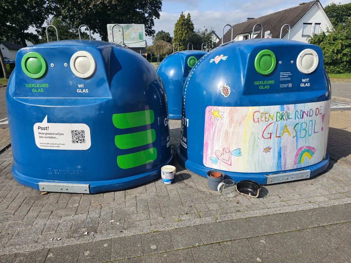 Brecht voert de strijd op tegen zwerfvuil en sluikstort aan glasbollen ...