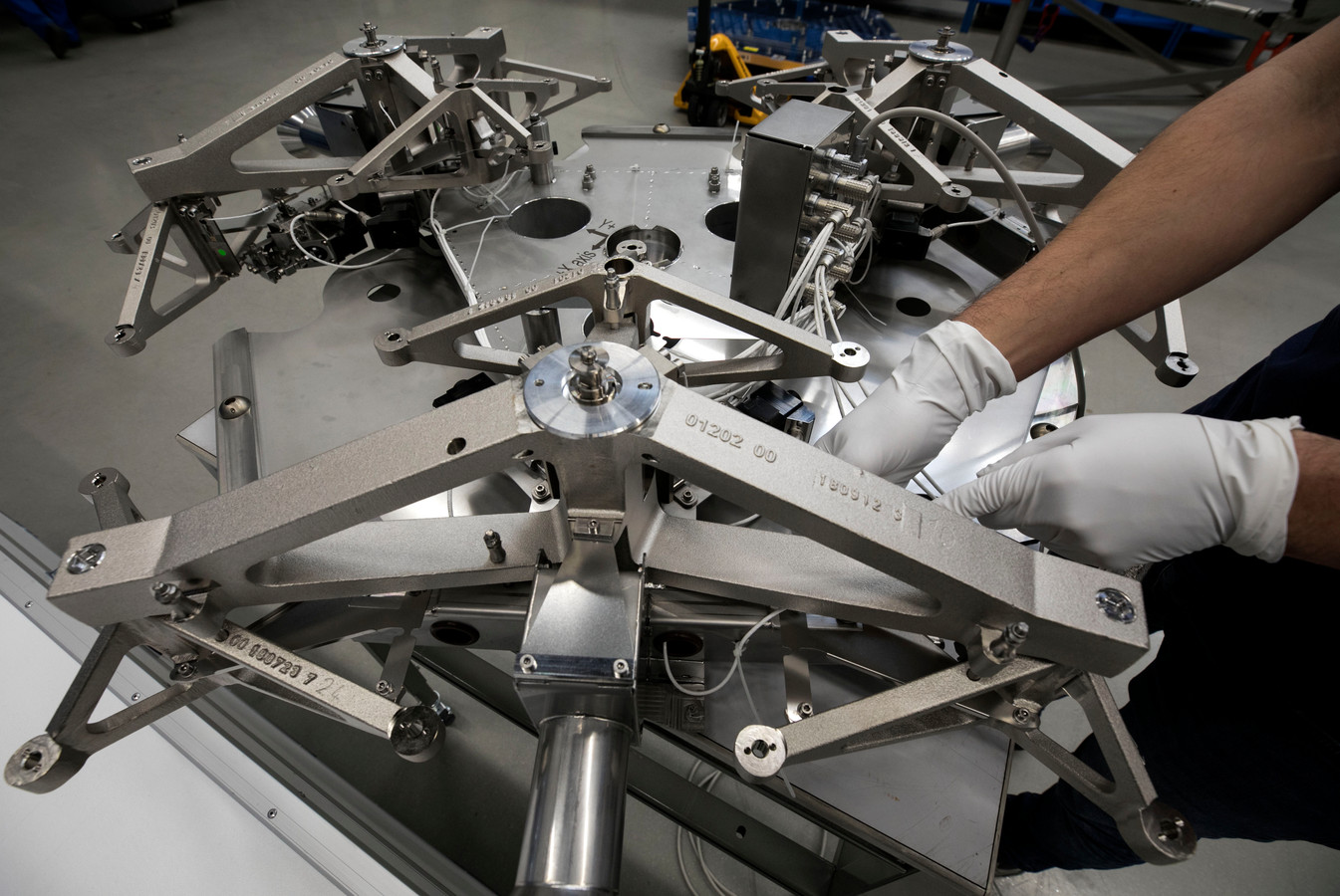 Bijna duizend spiegelhouders van VDL ETG Projects voor mega-telescoop ...