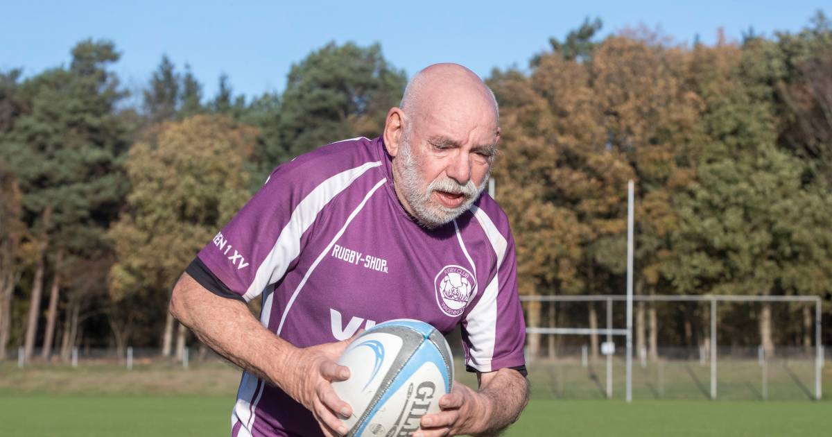 ‘Tegenstanders wilden na de wedstrijd met mij op de foto’; Hans is 80 ...