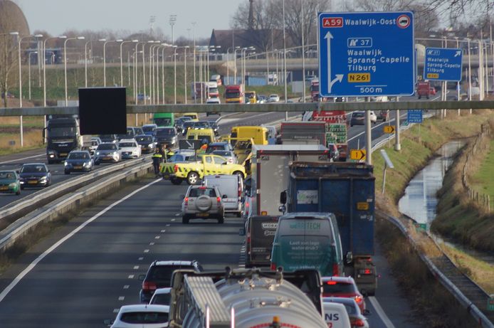 Gewonde bij ongeval op A59 bij Sprang-Capelle | Waalwijk, Heusden e.o. | bd.nl