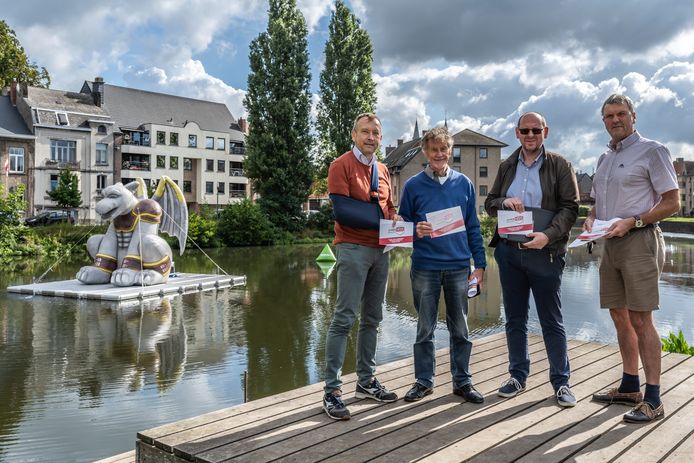 In de ban van opvallende constructie op Dender aan Sas: “Kludde moet ...