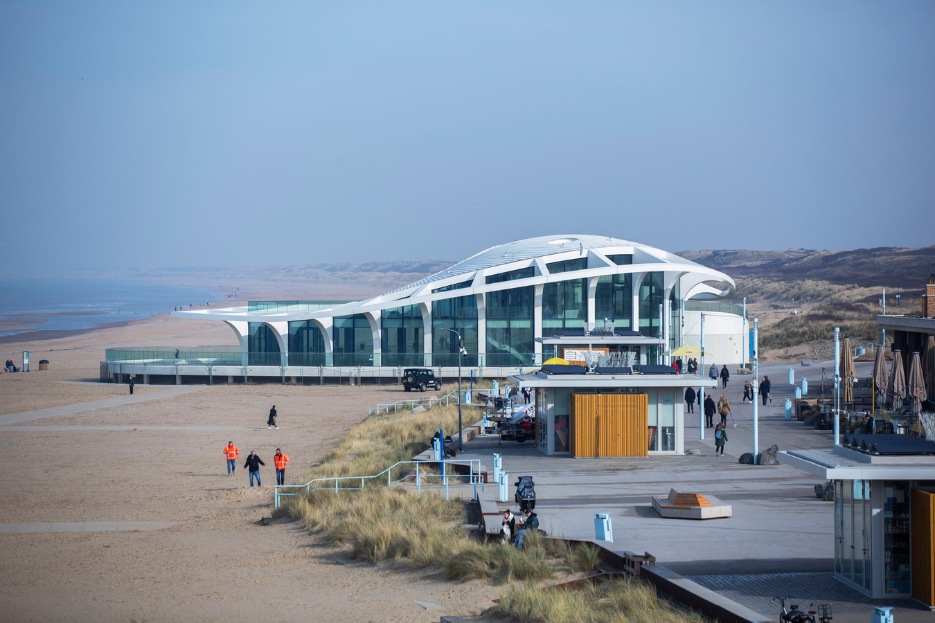 Splinternieuw deel van Scheveningen is ‘spookboulevard’: ‘Bijna alles ...
