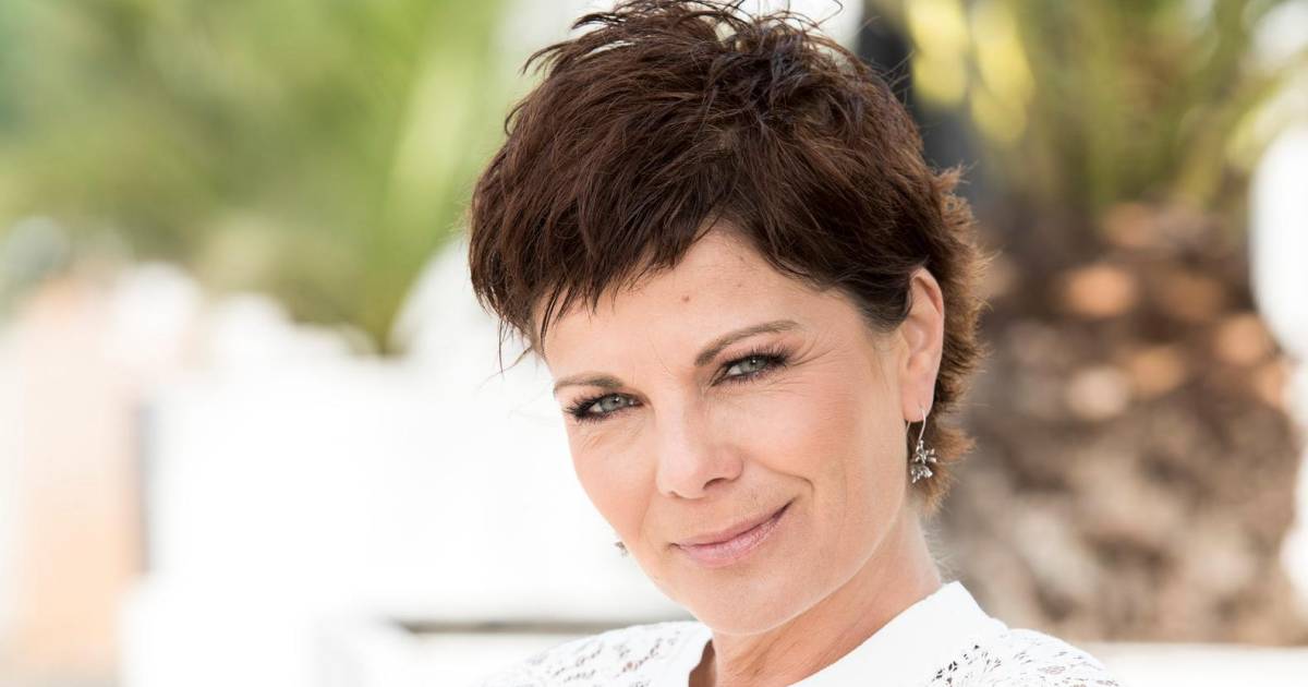 Geena Lisa krijgt dubbelzinnig bord vol-au-vent opgediend | Showbizz ...