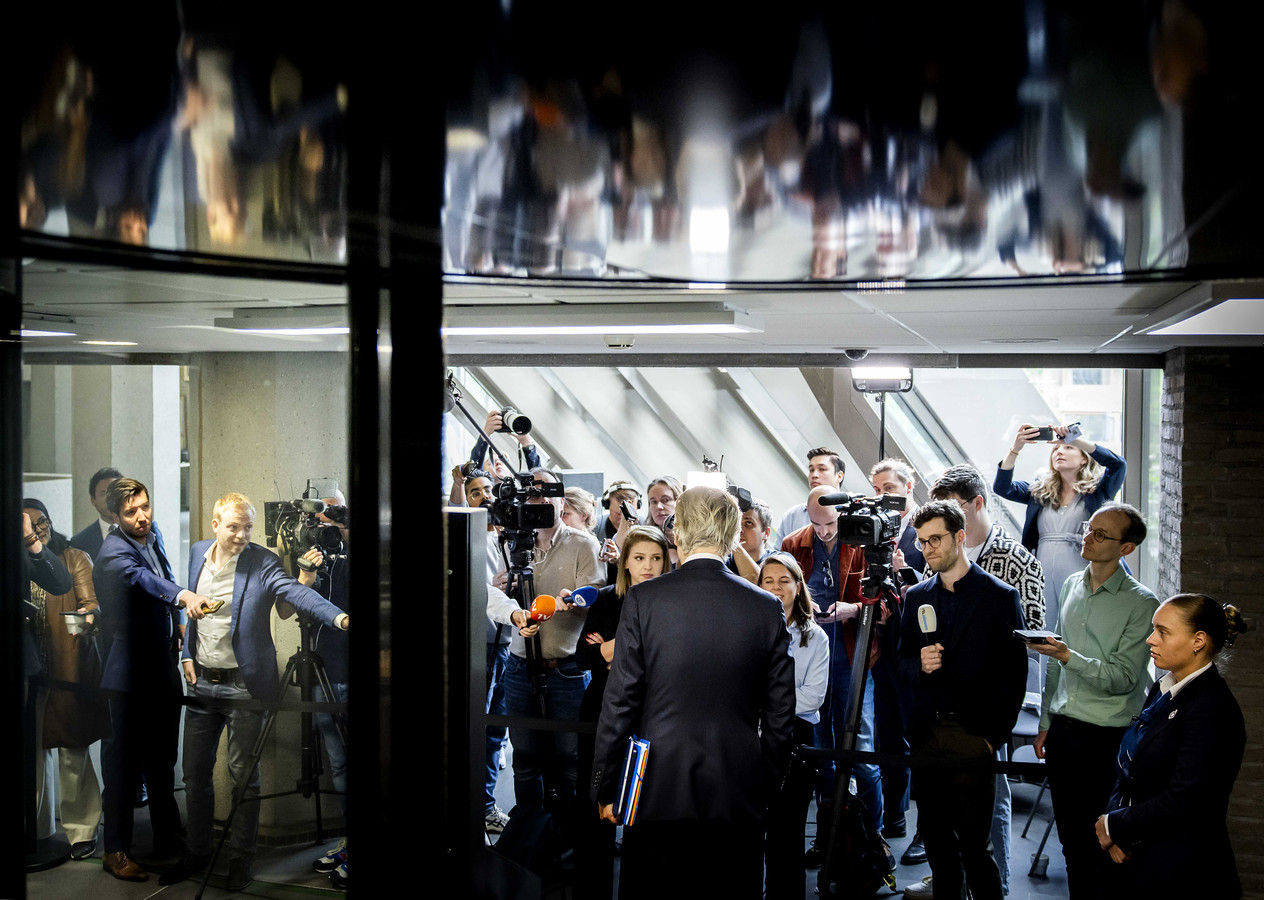 Van de marge naar het centrum van de macht: Wilders gaat regeren, maar ...