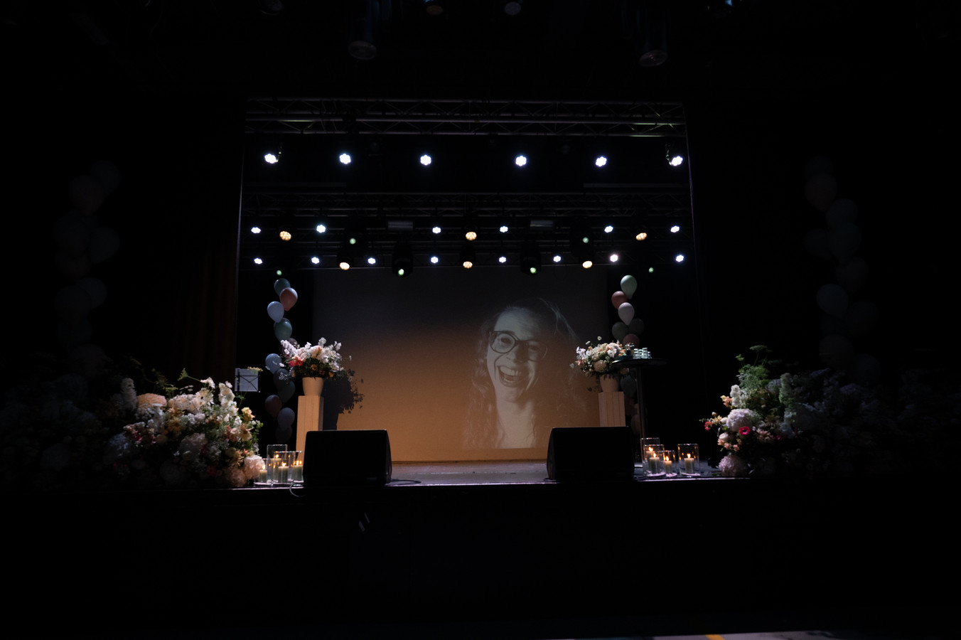 Sharon (32) weet dat ze nog slechts dagen heeft te leven: ‘Zij nemen ...