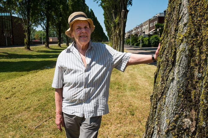 Riek (78) ontwierp grootste Vinex-wijk van Nederland en rijdt nog ...