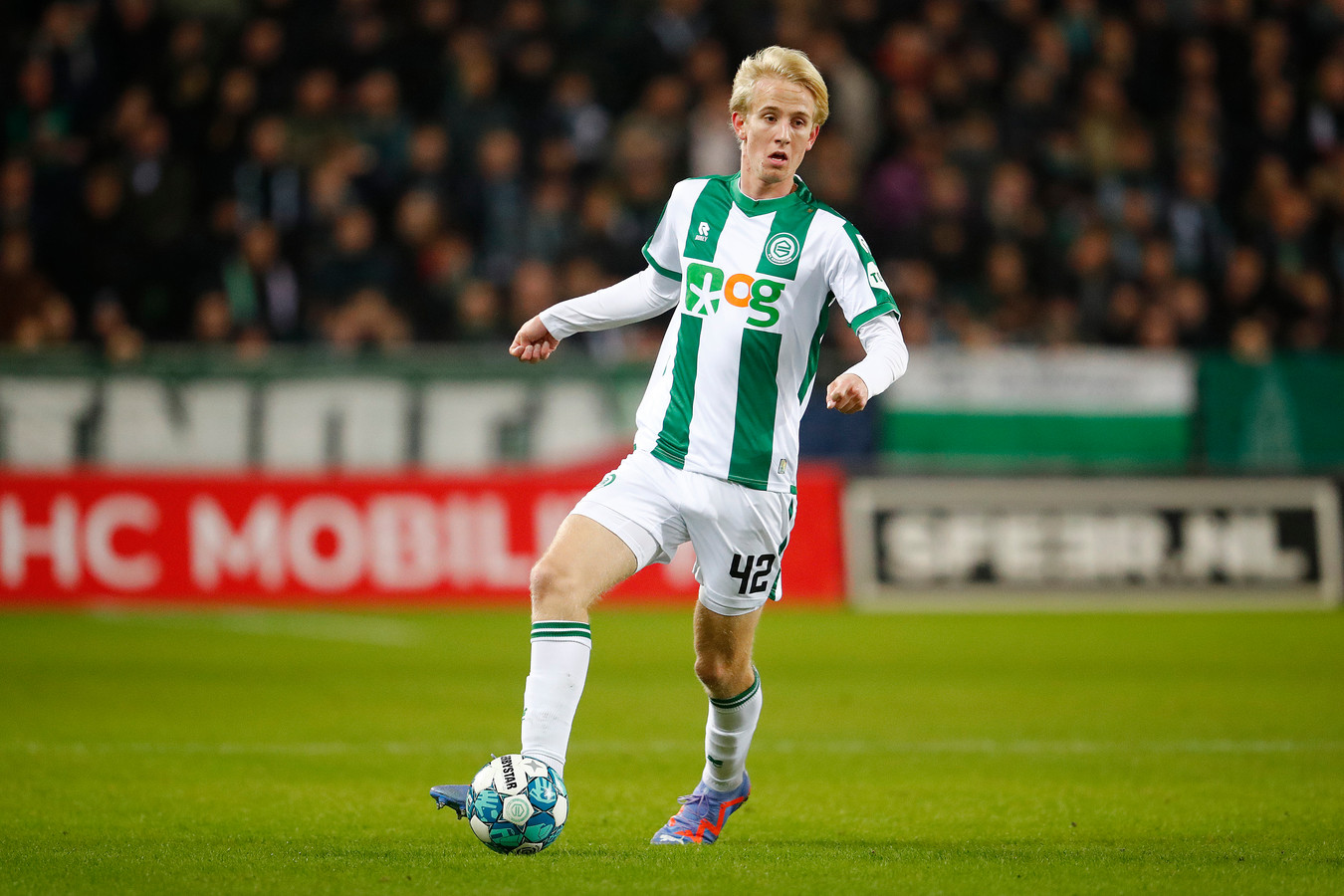 FC Groningen-voetballer (18) mist restant van duel met Ajax vanwege vwo ...