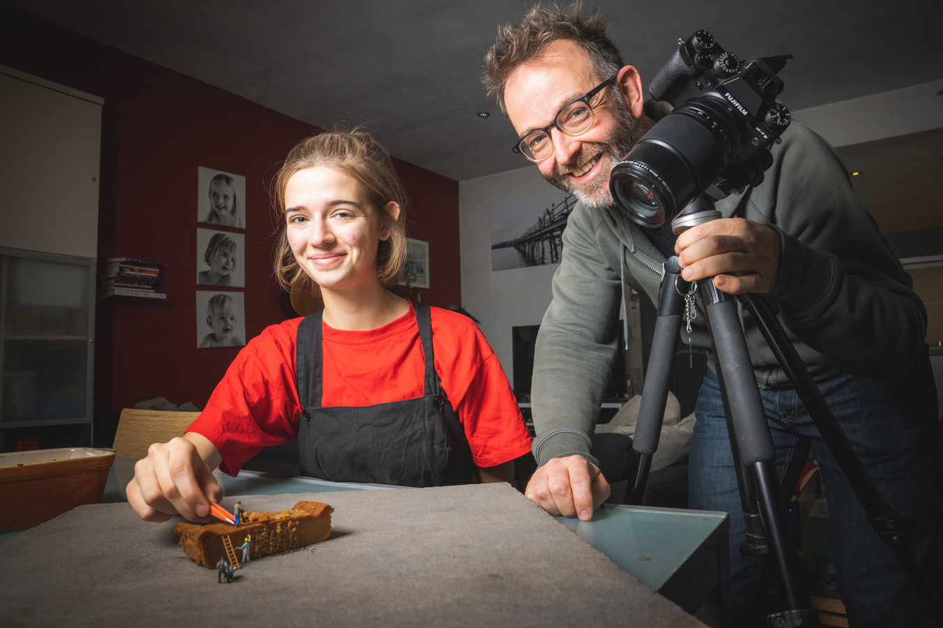 Steven en Janneke, vader en dochter, brengen samen bakboek uit ...