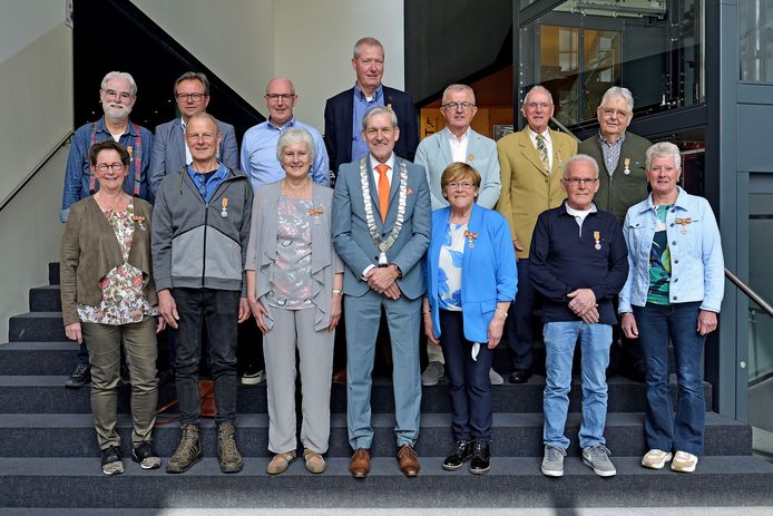 Stortregen aan lintjes in Maashorst: liefst 27 inwoners krijgen ...