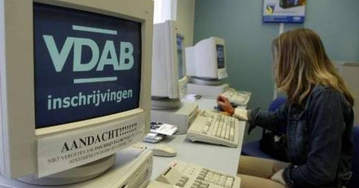 VDAB krijgt een op vijf jobs niet ingevuld | Binnenland | hln.be