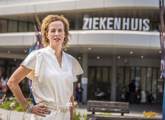 Verbazing in Twents ziekenhuis: haringparty brengt bijna half miljoen op voor kankeronderzoek ...