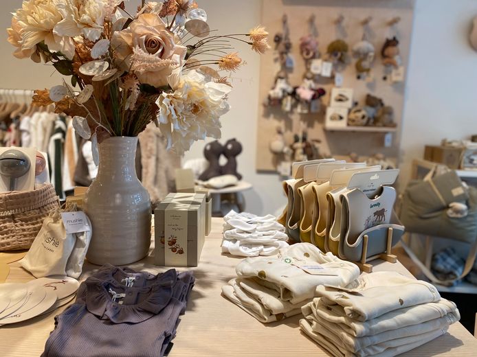 Zussen openen stijlvolle babywinkel in hartje Gent: “Ouders kunnen hier ...