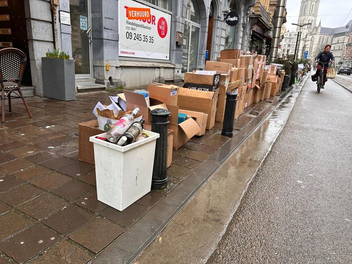 Na spontane staking bij Ivago zouden afvalophalers vrijdag weer ...