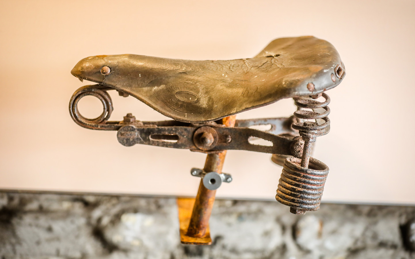 Huur-Fiets duikt met zadels de geschiedenis van de tweewieler in ...