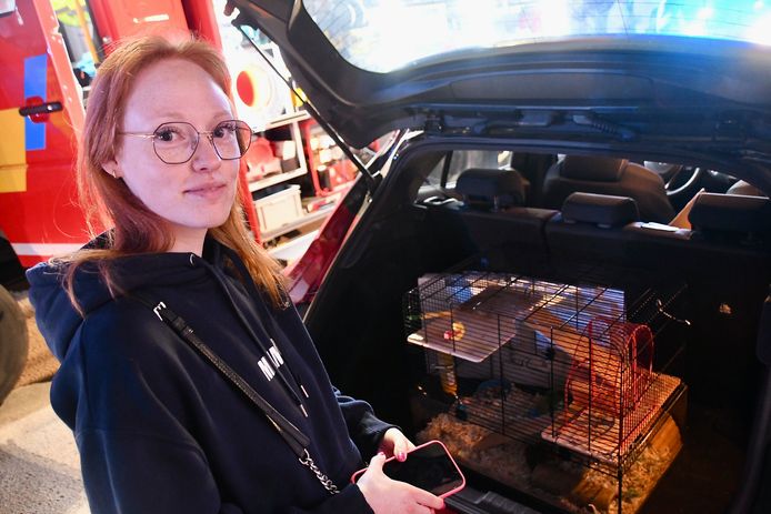 Kenny wil ’s nachts nog iets klaarmaken, maar dan schiet de pot plots ...