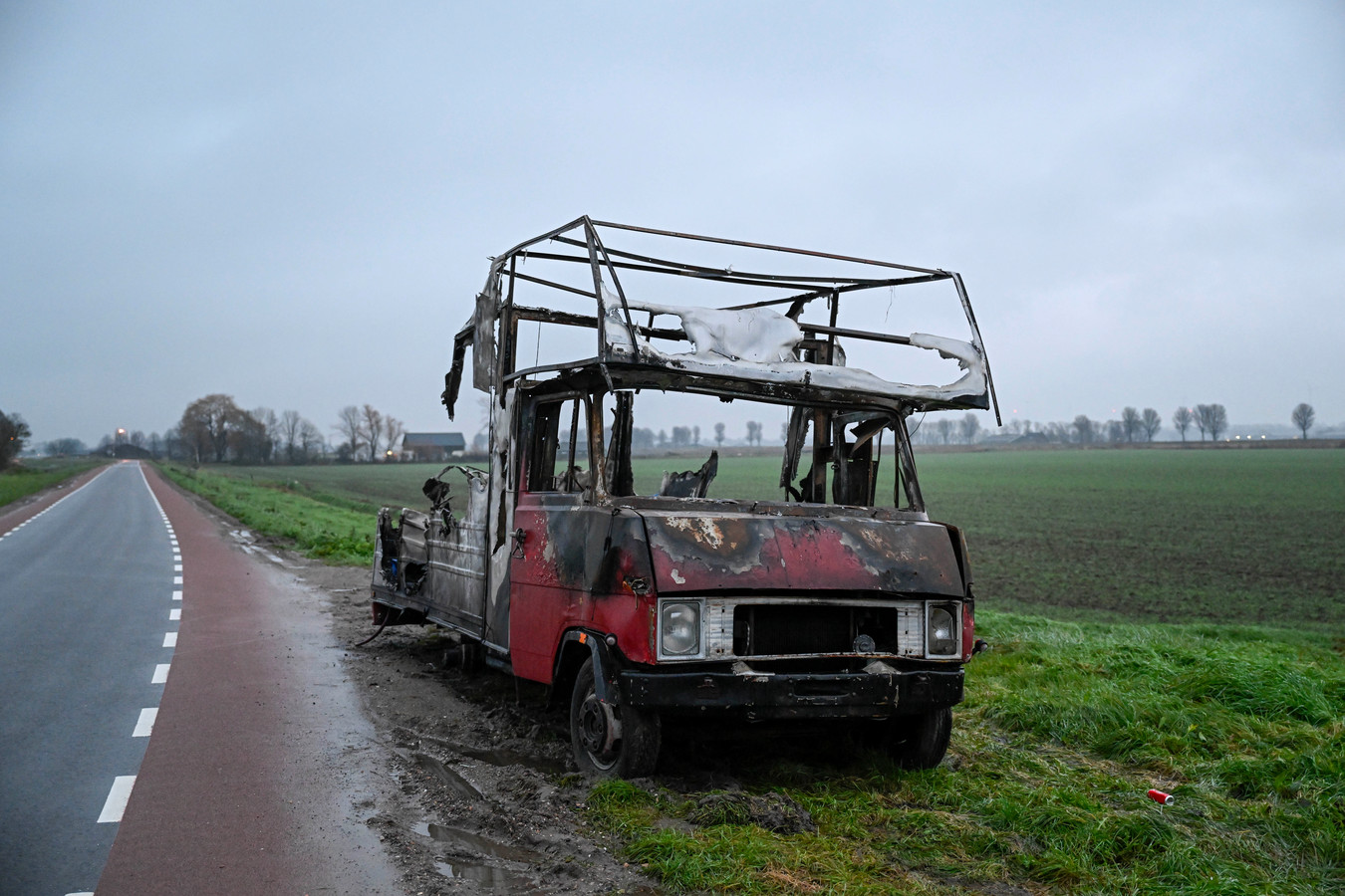 Sven kocht een huis dat werd uitgewoond door krakers: ‘Een varken zit ...