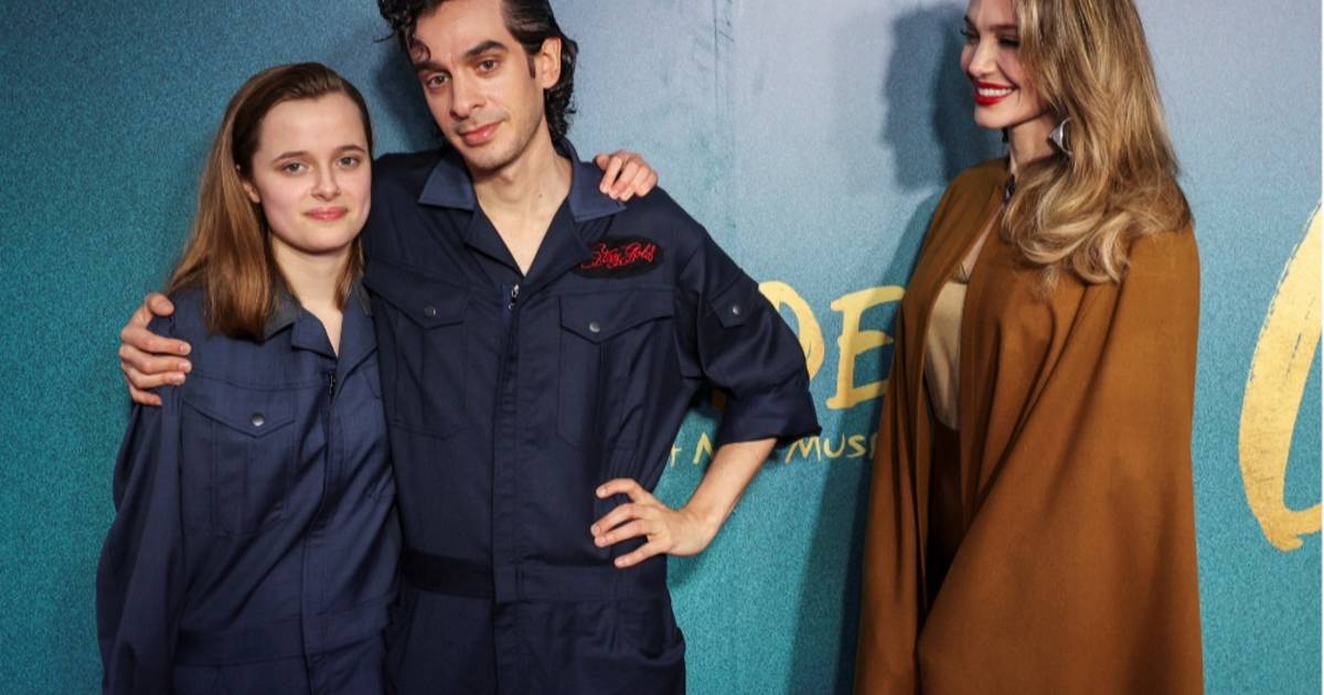 Kijk Angelina Jolie Verschijnt Vol Trots Samen Met Jongste Dochter