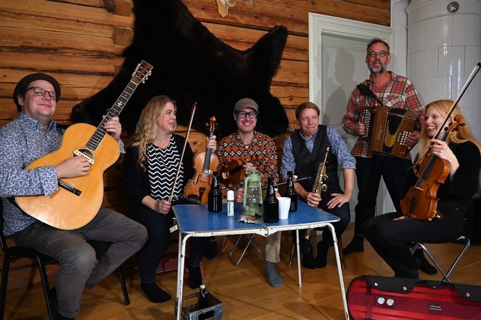 Drie Zweden, twee Belgen, één feest. Wim Claeys brengt zijn JOT-band ...