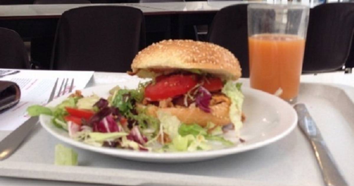 Stormloop op wormenburgers in VUB-restaurant | Nina kookt | hln.be