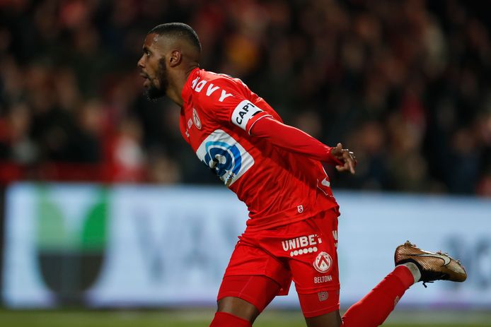 Faïz Selemani is onmisbaar op het middenveld van KV Kortrijk: “Ik wil ...