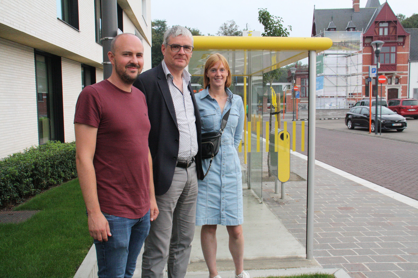 “Weldra vlot met de bus naar Torhout, Diksmuide en Oostende”: Koekelare ...