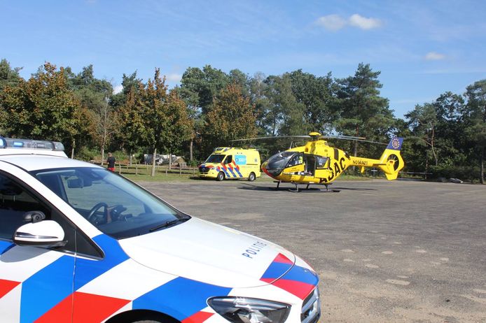 Ruiter in Hellendoorn gewond bij val van paard: traumahelikopter ...
