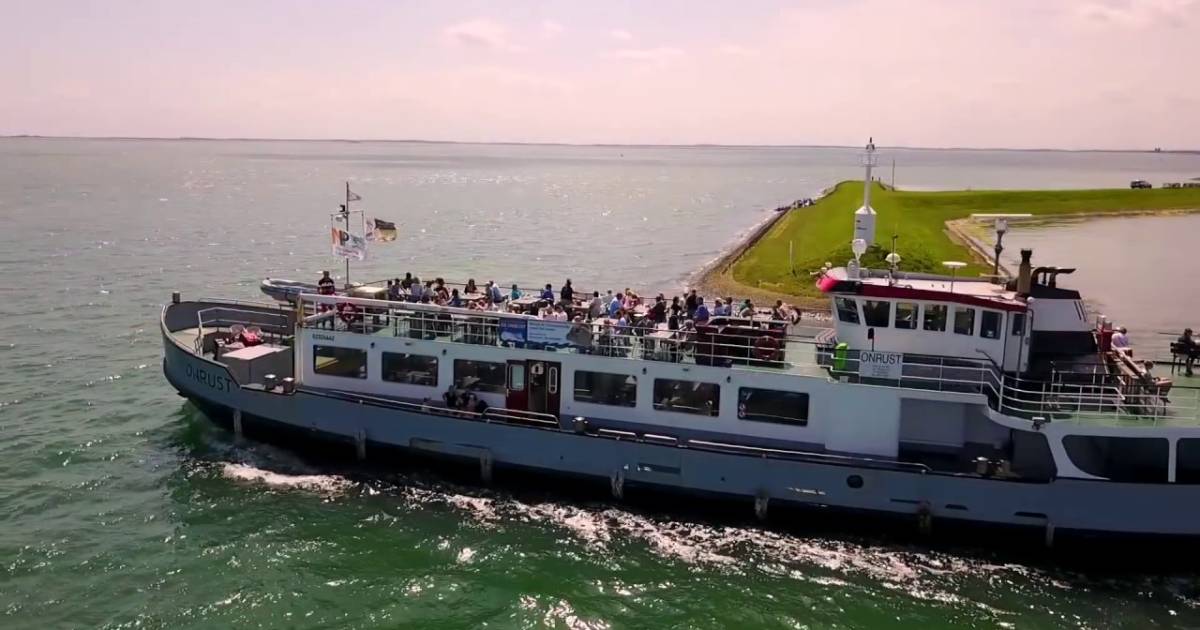 Varende lezing tussen Zeeuwse eilanden | Zeeland Geboekt | pzc.nl