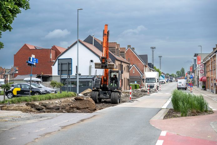 Wegenwerken voor veiliger kruispunt gestart | Dendermonde | hln.be