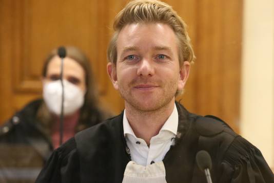 ASSISEN. Openbaar aanklager tegen vader Alinda Van der Cruysen: “Haar ...