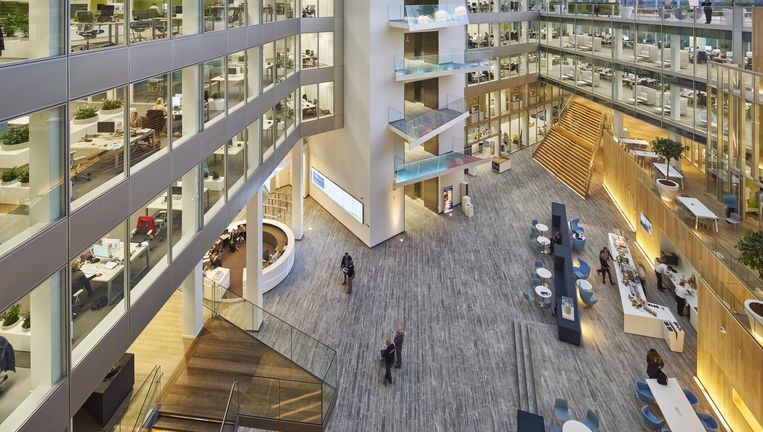 Zakenpand The Edge krioelt van de activiteit (***) | De Volkskrant