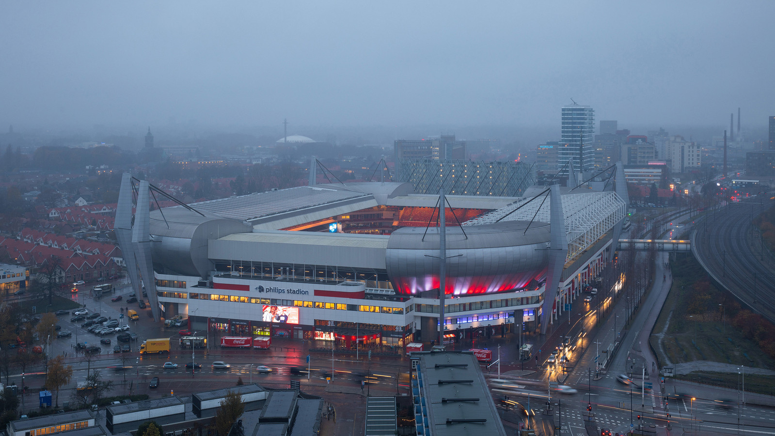 PSV broedt op forse uitbreiding van Philips Stadion, met vele duizenden ...