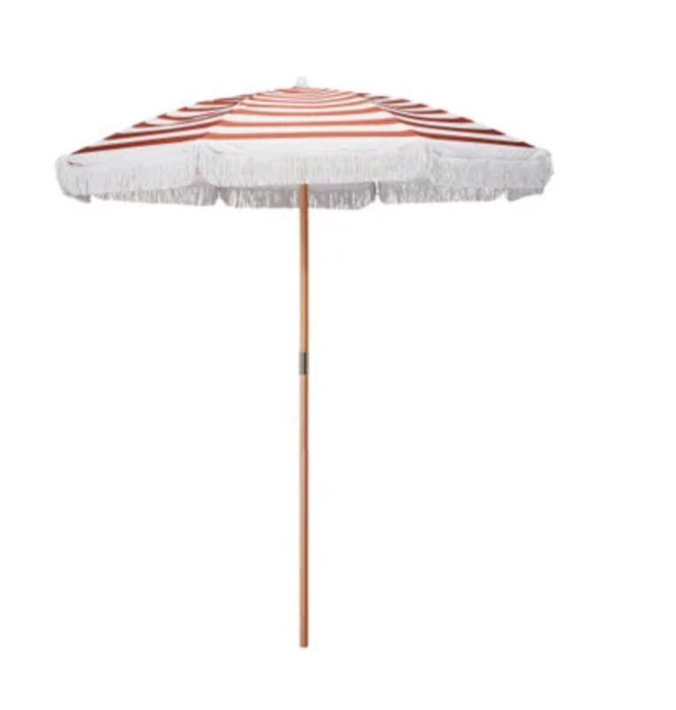Met deze parasoltrend maak je van elke tuin een zomers feest