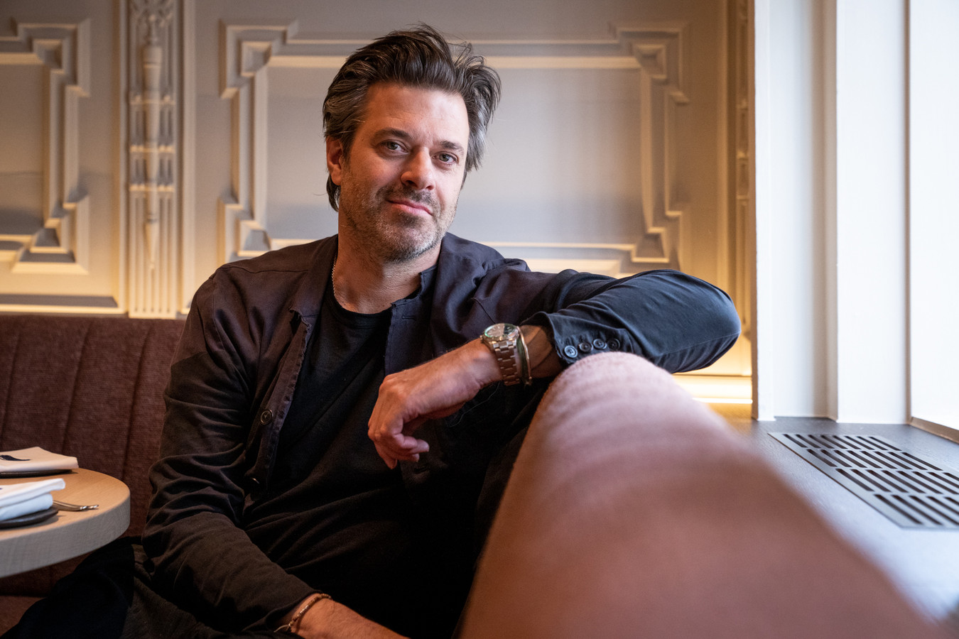 Sergio Herman reageert op vernietigende recensies Antwerps restaurant ...