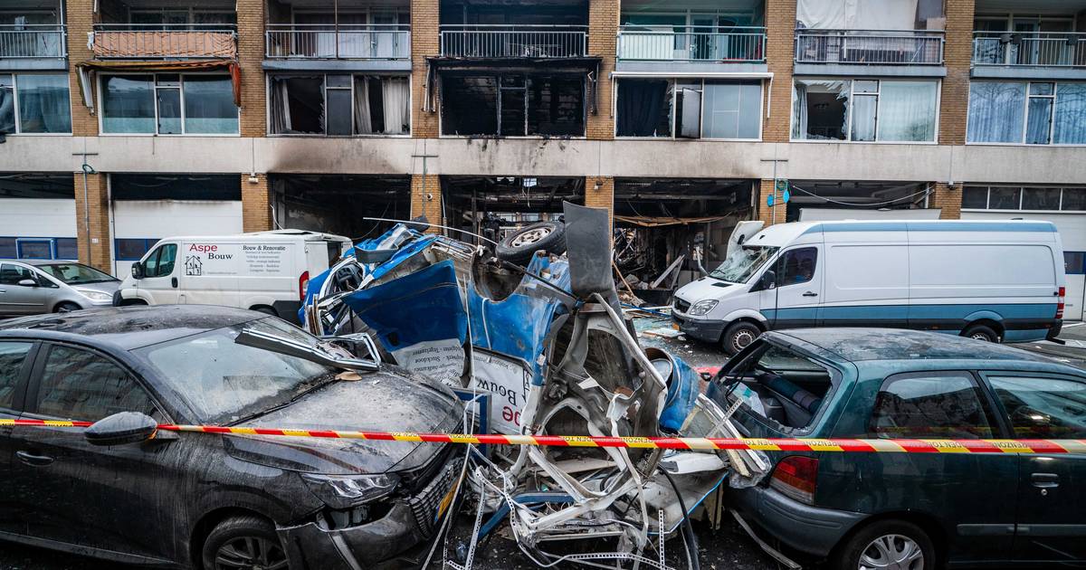 Drie vermisten na explosie en grote brand in Rotterdam: ‘Als ze binnen ...
