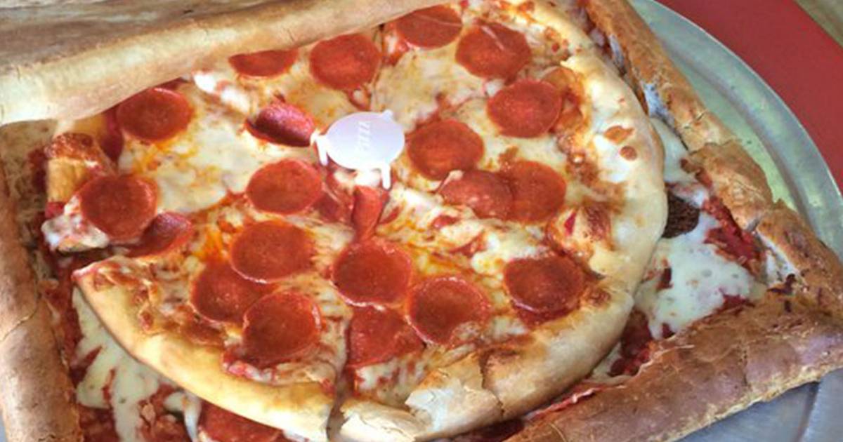 De beste pizzadoos is gemaakt van... pizza! | Buitenland | AD.nl