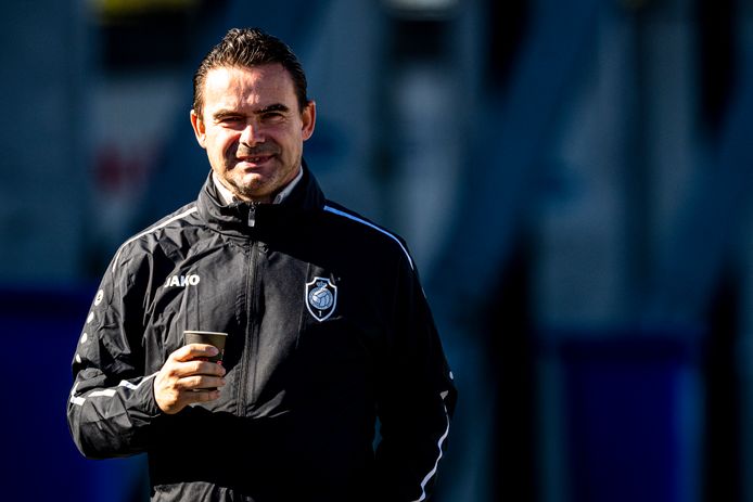 FIFA besluit: mondiale schorsing Marc Overmars wegens ...