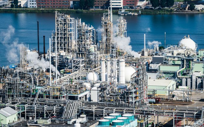 Advies aan provincie: Sluit fabriek van Chemours totdat uitstoot van ...