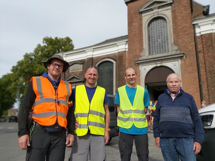 65 Nielse pelgrims vertrekken naar Scherpenheuvel: “Voetbedevaart is ...