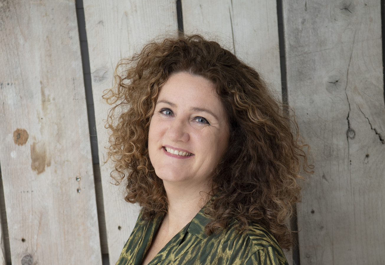 Annette (53) schrijft jeugdroman over hoe 11-jarige Karel de oorlog ...