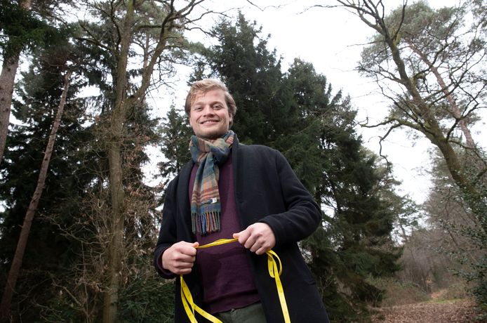 Onderzoeker Bas maakt zich zorgen om de bossen in Nederland en ...