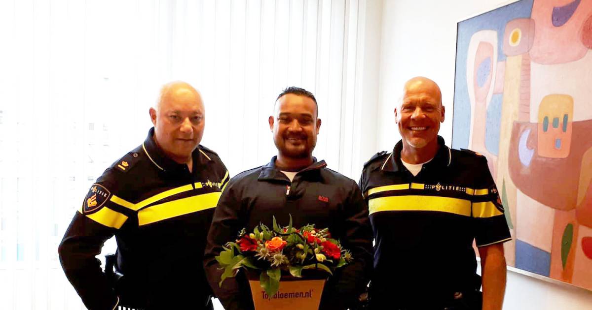 Heldhaftige Daan pakt rover en krijgt bloemen | Zoetermeer | AD.nl
