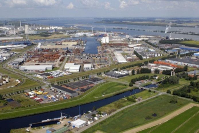 Havens Moerdijk en Rotterdam zien veel in meer samenwerking | Moerdijk ...