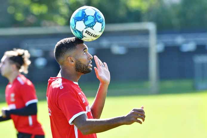 Sylla Sow schudt soap van zich af en is klaar voor ‘mooie tijd’ bij GA ...