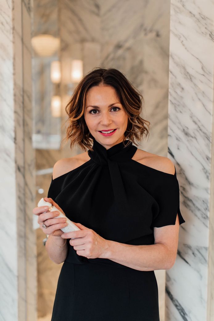 Gezichtsyoga houdt je jong: tips van expert Abigail James | Mode ...