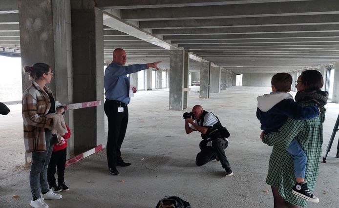 Ruwbouw van nieuw kinderziekenhuis Planeet Goudgeel is klaar: “Eind ...