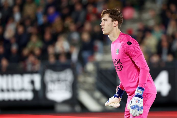Keeper Robin Roefs uit Heeswijk debuteert in voorselectie Jong Oranje ...