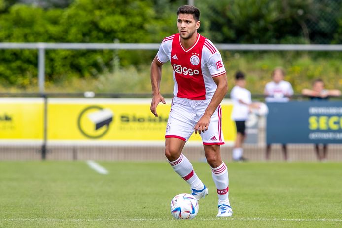 Argentijnse miskoop Lisandro Magallán verruilt Ajax voor Elche ...