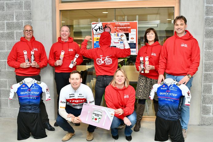 VTI Roeselare fietst 24 uur op rollen ten voordele van ...